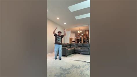 Walk Like Robald Hiphop Music Blowup Dance 4urpage Rapper