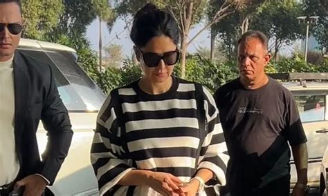 Katrina Kaifs Bun Glasses And Oversized Top The Perfect Style Trio