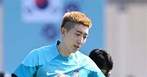 [포토] 조현우 가볍게 몸 풀어요