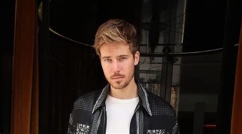 Laurens Van Leeuwen Height Weight Measurements Shoe Size