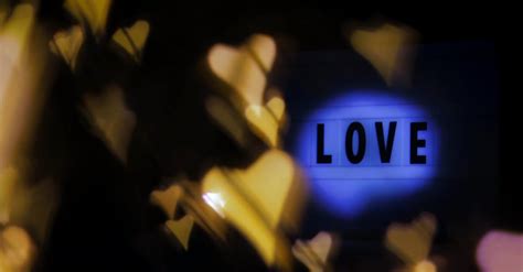 가벼운 간판 감정 게시 됨 고요한 깜박이는 낭만적인 노란색 다정한 달콤한 따뜻한 따뜻함 라이트 박스