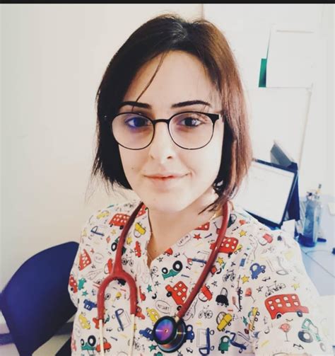 როგორ მოვუაროთ ჭიპლარს და დავიცვათ ინფექციებისგან ინტერვიუ პედიატრთან დედამ იცის