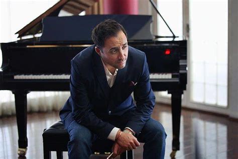 بیوگرافی و زندگی شخصی امیرحسین رستمی عکس همسر و پسرش روزنامه هفت صبح