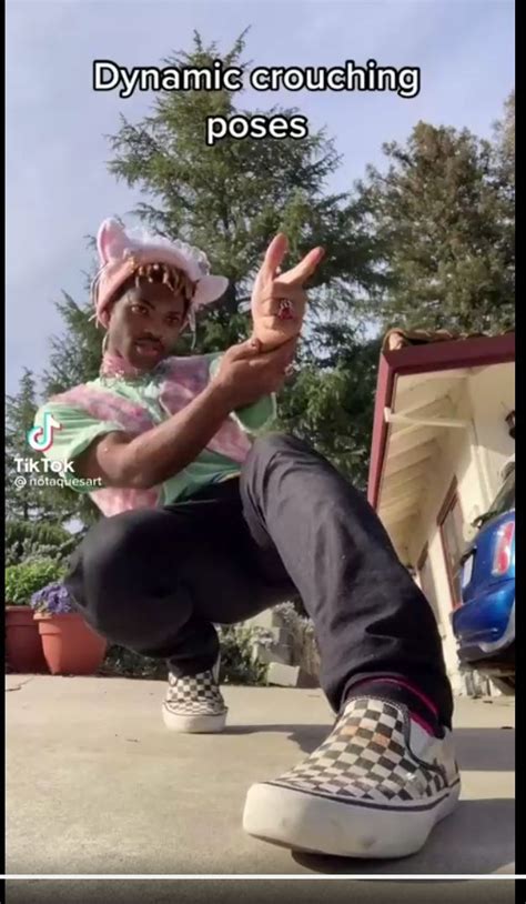 Dynamic Crouch Pose Pose Reference Male Pose Reference Poses