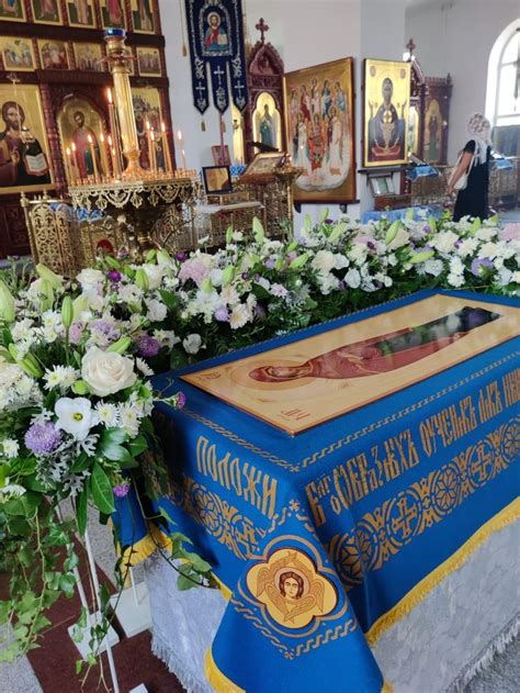 Пин на доске Храмовая флористика Церковный декор Украшения для церкви Церковные цветы