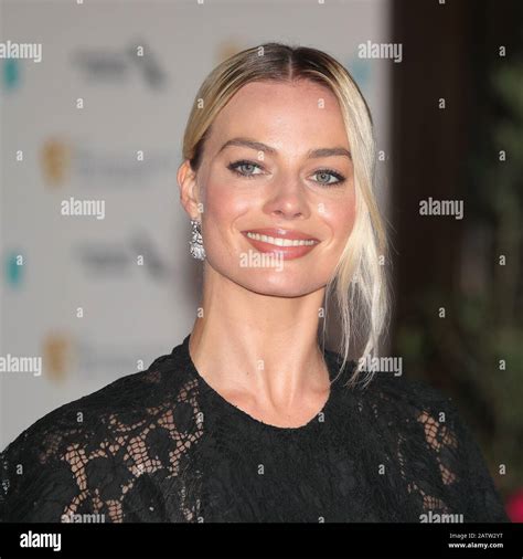 Margot Robbie Australian Actress