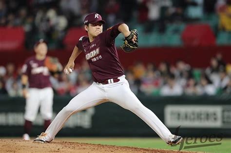 05년 듀오로 6이닝홍원기 키움 감독 기대 반 우려 반 잘 성장해주길