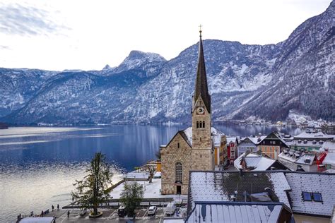 감기 감자칩 강가 건축 겨울 겨울 동화나라 경치 경치가 좋은 고산 마을 고요한 관광 교회 교회 첨탑 교회 탑 그림 같은 그림 같은 마을 눈 눈