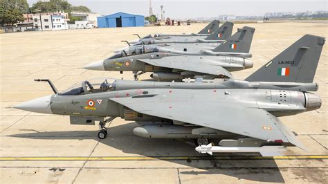 India Signs Us7 Billion Tejas Fighter Jet Deal To Replace Aging Mig 21 Fleet Defence Security
