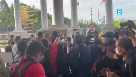 Ketua Penerangan Bersatu Yang Juga Ahli Parlimen Tasek Gelugor Datuk