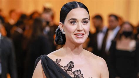 Katy Perrys Ai Generated Met Gala Image Goes Viral Even Fooled Her