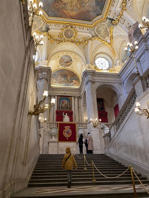Королівський палац Palacio Real у Мадриді Іспанія Sunkissed
