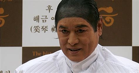 앙드레김 88세 할머니에 위로금 전달