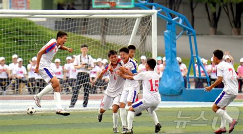 북한 만경대혁명대학원서 진행된 혁명학원 체육경기 2024 뉴스1