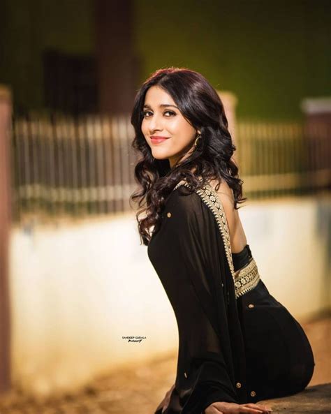 Rashmi Gautam Sizzles In Black Saree Gulte Rashmi Gautam