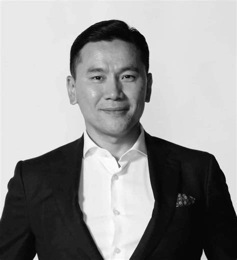 People 1 Өглөө бол өөртөө зарцуулах төгс цаг 2 Амьдрал бол жонглёр юм Хамгийн эцэст гартаа