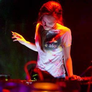 Rising Stars Meet Erica Lynne Voyagephoenix Phoenix