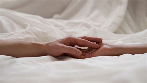 Cinsel Ilişkiye Girmenin Ideal Yaşı Kaçtır Yaşam