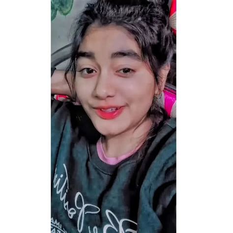 Anita Girls On Threads