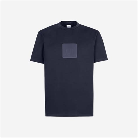 Cp 컴퍼니 메트로폴리스 시리즈 머서라이즈드 저지 로고 배지 티셔츠 네이비 23ss Cp Company Kream