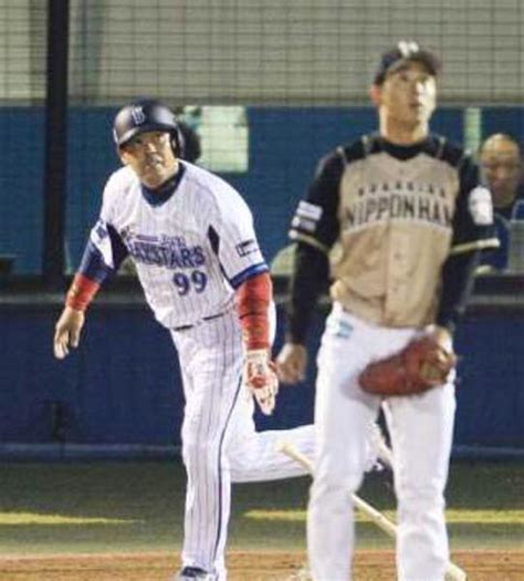 ホームランボールが観客によりリリースされこちらに向かって来ている 野球選手へのボケ[61699344] ボケて（bokete）