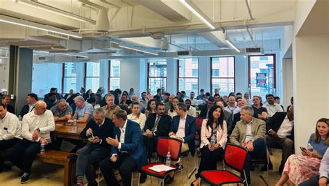 A Picture That Does Not Properly Show The Energy In The Room And