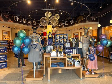 Grand Opening Disney Store Inside Hollywood Plaza Garage On I Drive