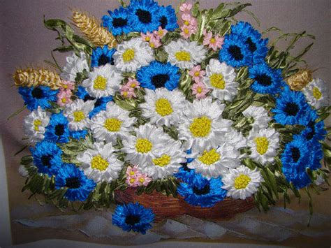 Вишивка стрічками Польовий букет