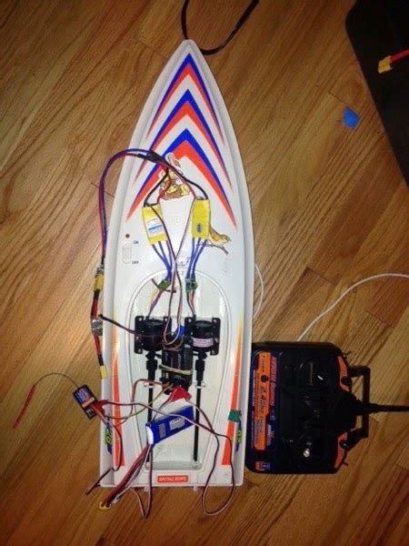 Evolution Beach Arduboat Modifying A Low Cost Rc Boat For Aquatic Auto Piloted Missions