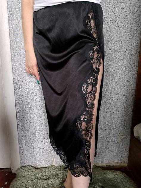 Спідниця нижня — ціна 485 грн у каталозі Міді спідниці Купити жіночі речі за доступною ціною на