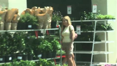 Nikki Flame Gives Blowjob Well Hot Stepson Nikki Hot Eporner