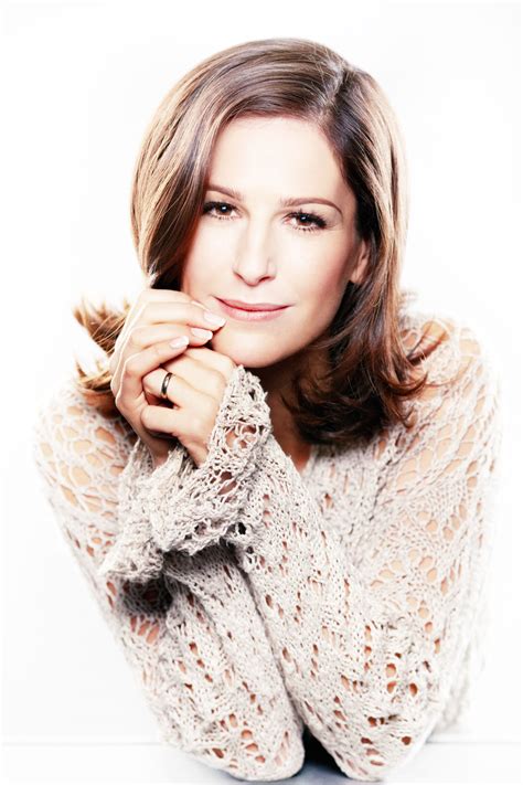 Marie Anne Izmajlov Life