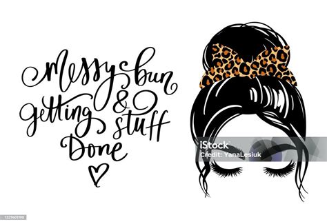 지저분한 헤어 롤빵 벡터 여성 실루엣 아름다운 소녀 그림 그림 그림 과 패션 인용 지저분한 롤빵과 물건을 완료 개념에 대한 스톡 벡터 아트 및 기타 이미지 Istock