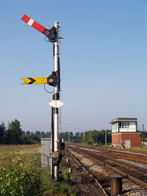 semaphore railroad lights railway