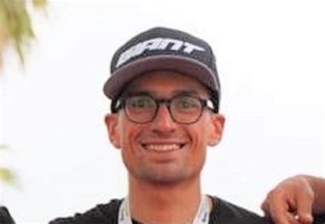 Francesco Surace In Bici Dal Tirreno Alladriatico E Ritorno