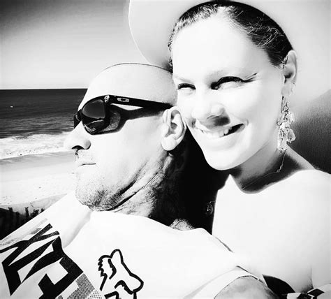 Pink And Carey Harts Relationship Timeline Us Weekly