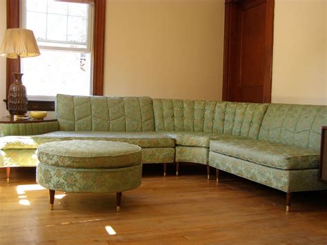 Vintage Style Mid Century Couch At Richard Avitia Blog