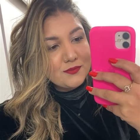 Carolinaa Sena Senacarolinaa • Threads Say More