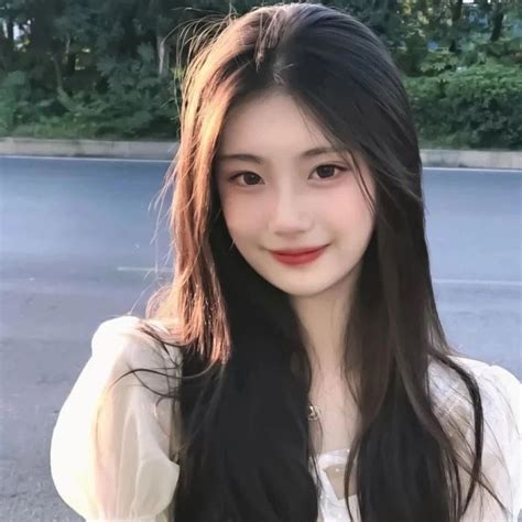 Ulzzang | Gaya rambut, Gaya rambut dengan poni, Orang cantik