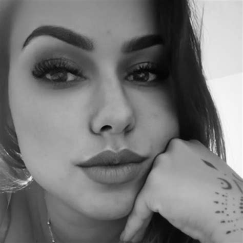 Anna Claudia Dias (@annaclaudia.dias) • Threads, Say more