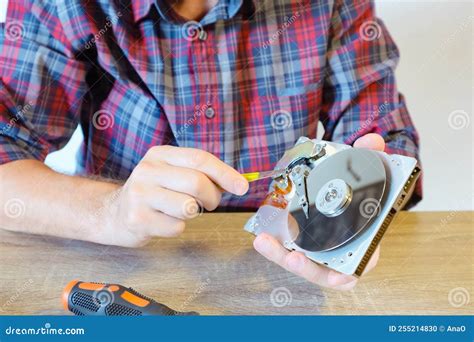 Data Hard Drive Backup Disc Hdd Disk Restoration Restore Recovery Engineer Work Tool Engineering