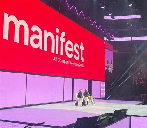 Rocketmanifest Laura Perry