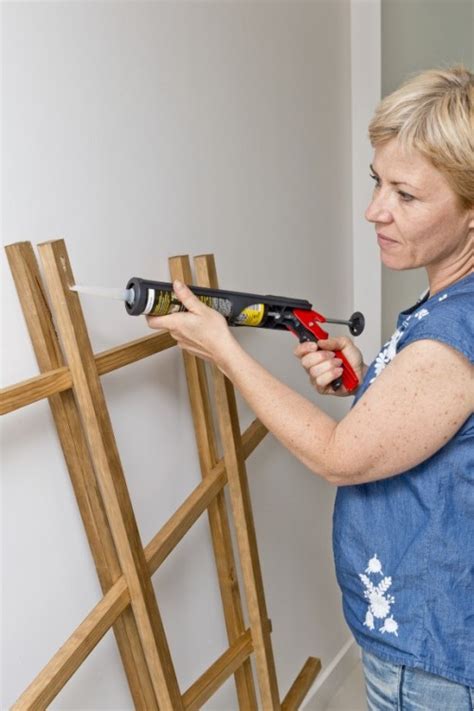 Creative DIY Grid Shelf Of Wood Shelterness