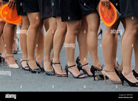 181201 Marikina City Dec 1 2018 People Wearing High Heels