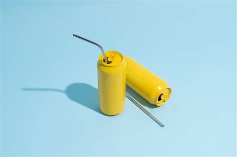 4 페이지 찌그러진 캔 이미지 Freepik에서 무료 다운로드