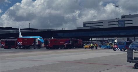 여객기 엔진에 끼어 1명 사망목격한 승객들 충격