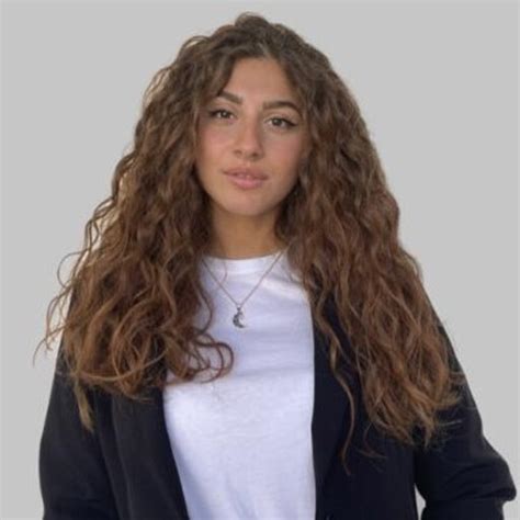 Rebecca Riccetti Università Degli Studi Della Campania Luigi