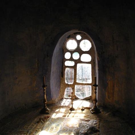 То је иста она која чим је засела у Брисел више није имала ништа да каже на противзаконито