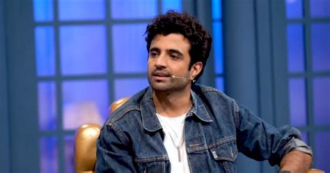 Umer Aalam Expresses Love For Someone Special Reviewitpk