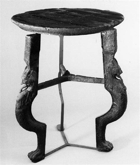 Wooden Three Legged Style Table From Herculaneum Pompeii Furniture